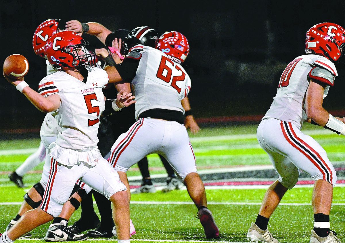 Blackhawks Shut Down Panthers – The Johnson County Graphic